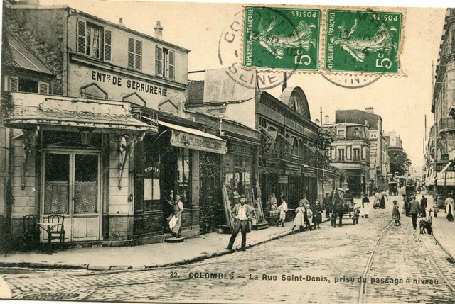 COLOMBES RUE SAINT Denis prise du Passage à Niveau Animé Commerçants ...