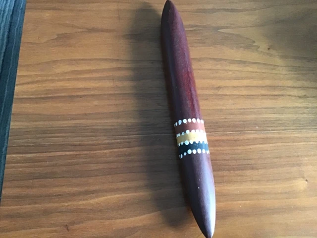 VINTAGE HAND-CARVED AND Painted Australian Aboriginal CLAP Song STICK £ ...