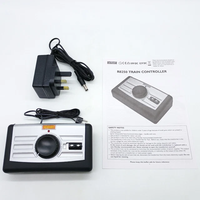 HORNBY R8250 TRAIN Controller & P9000W Transformer - Very Good ...