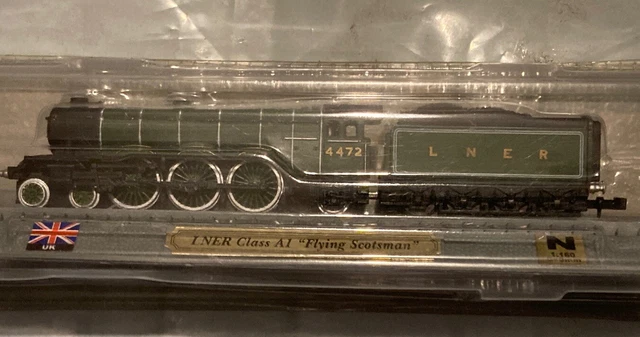 N GAUGE SCALE 4472 Flying Scotsman Locomotive Train Static Display ...