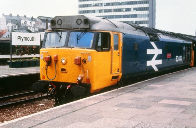 94 COLOUR RAILWAY Slide Class 50 040 Leviathan At Plymouth 1991 £2.99 ...