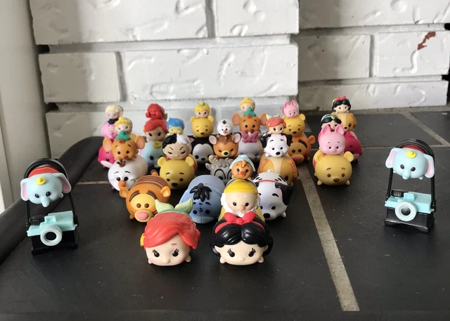 LOT OF 42 Disney Tsum Tsum Vinyl Figures & Accessories Princesses ...