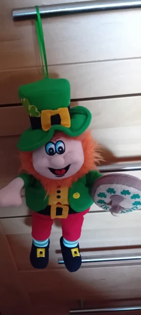 SINGING FINNEGAN LEPRECHAUN Bodhran Soft Toy Musical 27cm St Patrick's ...