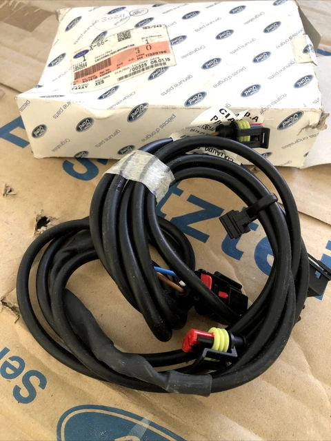 GENUINE FORD TRANSIT Mk8 Running Board Rear Lamp Wiring Loom 1850564 £ ...