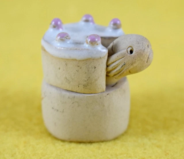 STUDIO POTTERY MINIATURE Tortoise Fish Rabbit In Cake £7.90 - PicClick UK