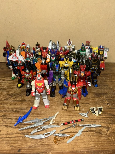 MIGHTY MORPHIN POWER Rangers Huge Mini Megazord Armour Figure Bundle £ ...