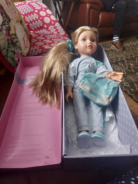 DESIGN A FRIEND Doll 18” Designafriend with Blonde Hair New Boxed $10. ...