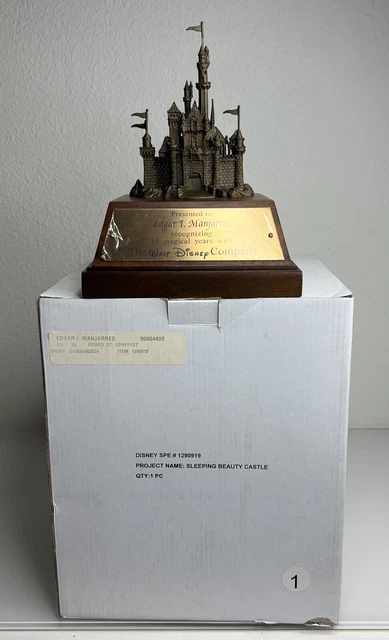 DISNEY CAST MEMBER 15 Year Service Award Cinderella’s Castle Bronze ...