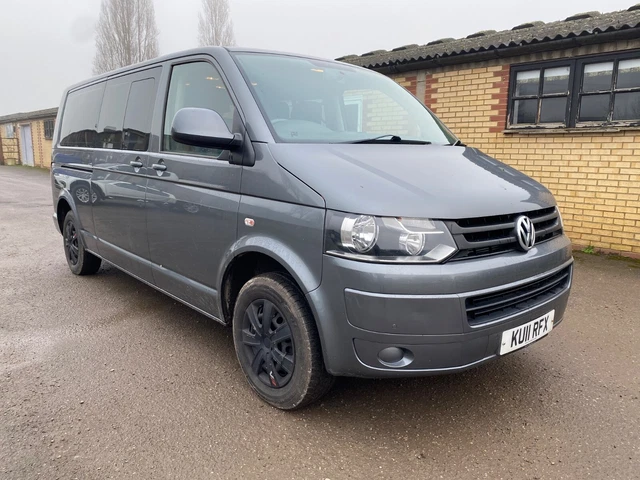 VW TRANSPORTER T30 Shuttle LWB 9 Seater L3 H1. 2.0 TD 138 BHP 6 Speed ...