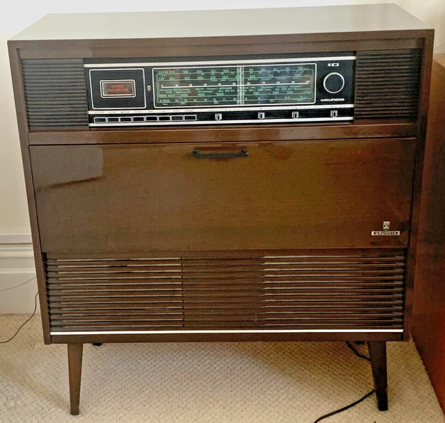 70S VINTAGE GRUNDIG Cabinet Radiogram Stereo Record Player Teak Chic £ ...