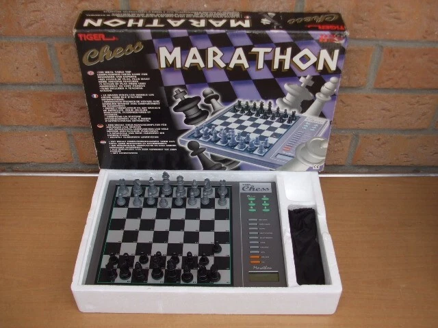 JEU D'ÉCHECS ÉLECTRONIQUE chess Marathon ed Tiger du 22/11/1997 EUR 20 ...