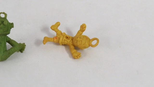 VINTAGE IMPERIAL TOYS RUBBER POOPATROOPER PARACHUTE FIGURE POOP-A ...