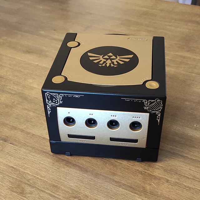 CONSOLE NINTENDO GAMECUBE custom zelda 25th anniversary themed link ...