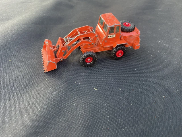 VINTAGE DIECAST MATCHBOX King Size Hatra Tractor Shovel x 2 & Scraper ...