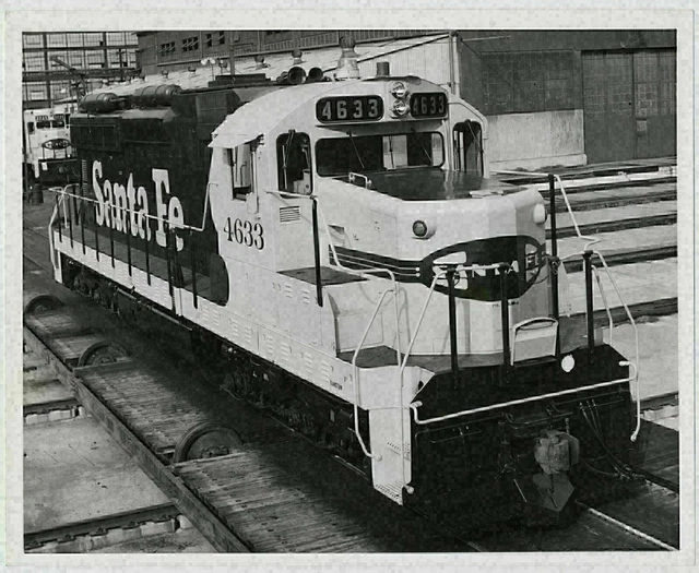 SANTA FE RAILWAY EMD SD-24 Locomotive No. 4633 £9.59 - PicClick UK
