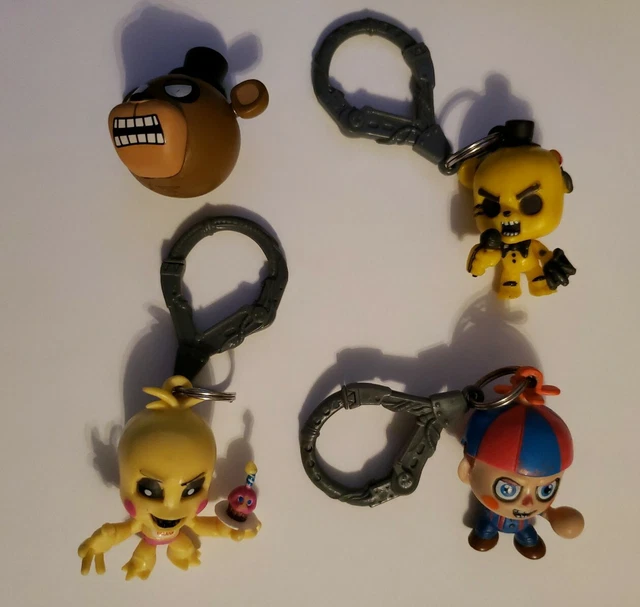 FNAF FREDDYS FUNKO Freddy Head & 3 Keychains Golden Freddy, Chica ...