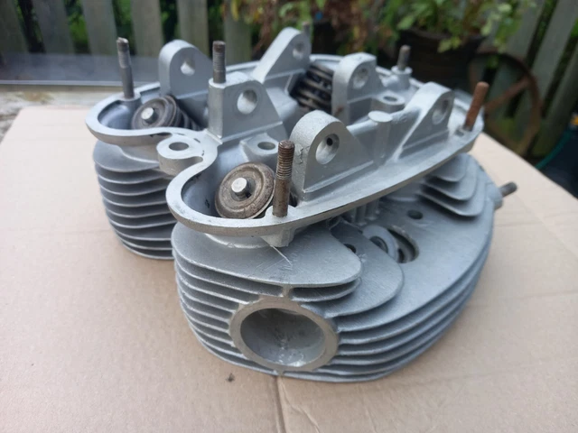 BSA A65 LIGHTNING head 68-701 with valves CAN £85.00 - PicClick UK