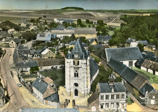 CARTE NOUVION ET CATILLON Vue aérienne L'église et la Mairie EUR 8,50 ...