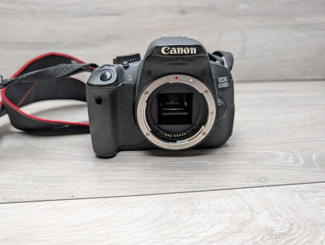 CANON EOS 650D 18MP Digital DSLR Camera Body Only Spares And Repairs ...