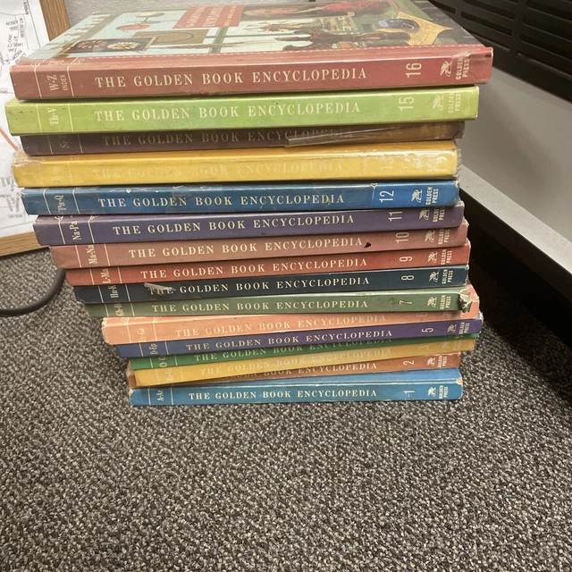 VINTAGE THE GOLDEN Book Encyclopedia - 1960 - Volumes Picture Atlas of ...