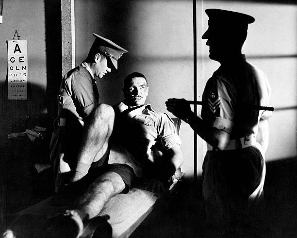 SCOTTISH ACTOR SEAN Connery as Joe Roberts in The Hill directed by- Old ...