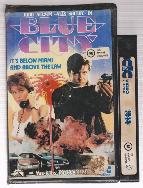 RARE VHS VIDEO Tape BLUE CITY Ex-Rental Clamshell CIC Nelson $20.00 ...