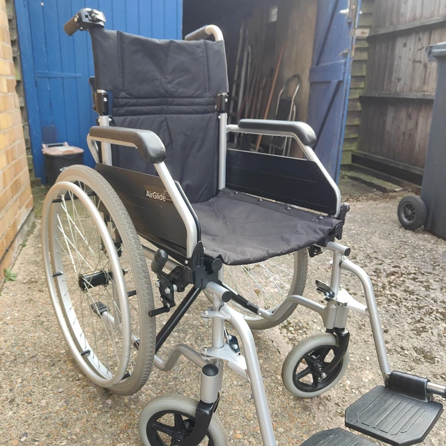 CARECO LIGHT WEIGHT Wheelchair Easy fold detachable Footrests £85.00 ...