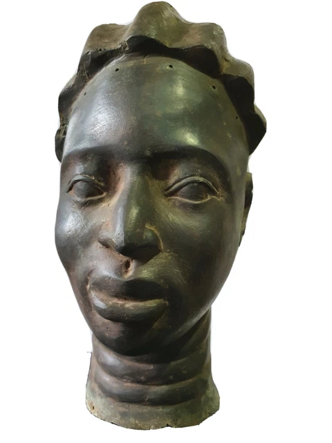 OLD AND RARE IFE Bronze head. Oxidised. Heavy and big example. 35cm ...