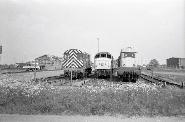 MARCH SHED CLASS 08 08631, Class 45, Class 20 1980's Railway Negative ...