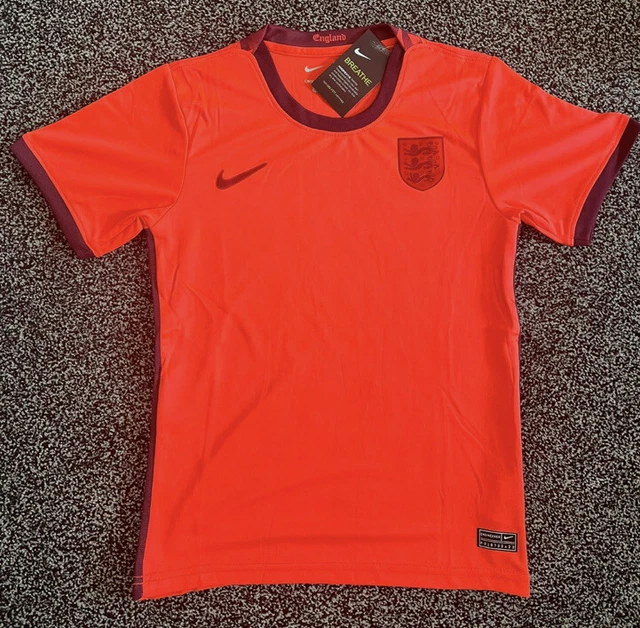 ENGLAND WOMEN LIONESSES Home kit EURO 2022 kids size 22 approx 6-8 ...