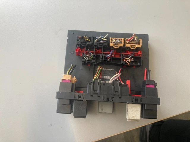 AUDI VW BODY Control Module Unit (Bcm) Ecu 8P0907279F Bosch Relay Board ...