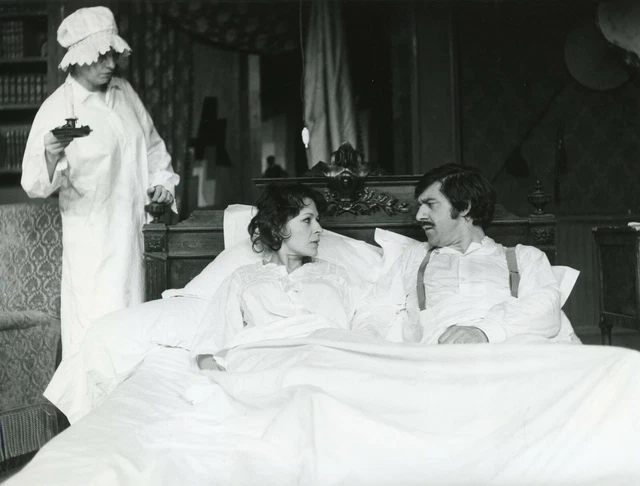 FREDERIQUE MEININGER JULIA Dancourt Pierre Santini "Victor..." Photo ...