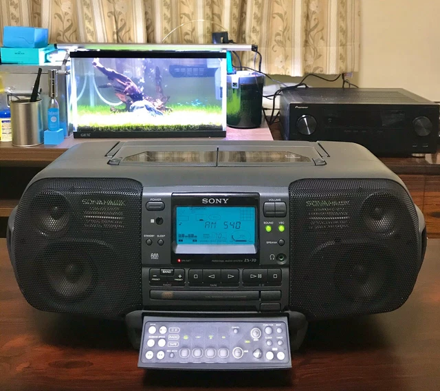 BOOMBOX SONY SONA hawk ZS 70 vintage cassetta portatile CD radio funzionante raro EUR 2.586,61 ...