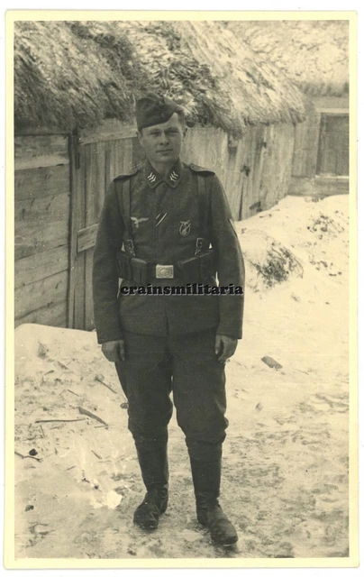 ORIG. FOTO AK Portrait Luftwaffe Soldat mit FLAK Orden in Russland EUR ... ORIG. FOTO AK Portrait Luftwaffe Soldat mit FLAK Orden in Russland EUR ...