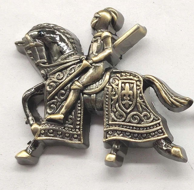 MEDIEVAL KNIGHTS TEMPLAR Cavalry Battle War Holy Land Badge Pin KT 33 ...