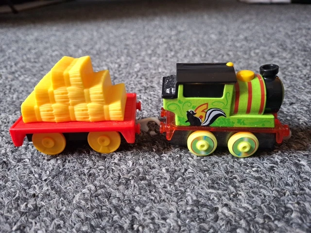 THOMAS AND FRIENDS Diecast Percy Skunk With Cargo Flatbed Truck £2.30 ...