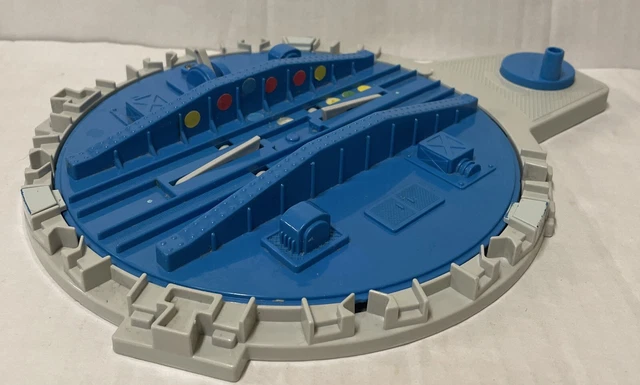 THOMAS & FRIENDS Trackmaster Train Roundhouse Turntable Track Set Tomy ...