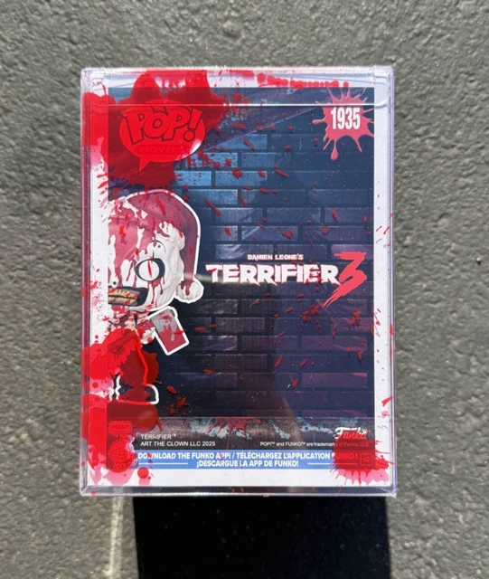 FUNKO POP MOVIES Terrifier 3 ART THE CLOWN BLOODY AXE # 1935 HOT TOPIC ...