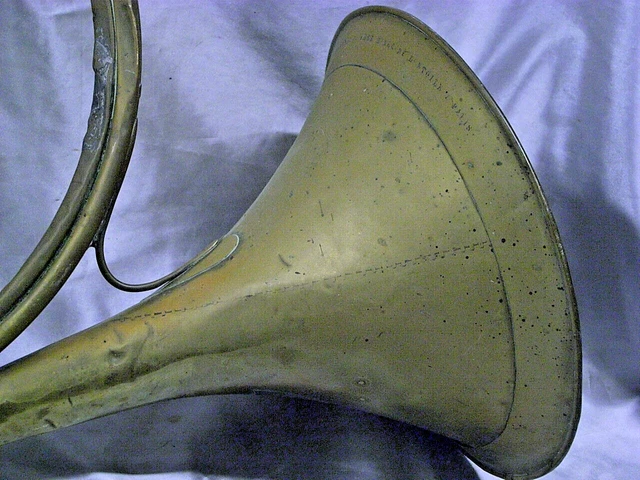 ANCIEN COR TROMPE De Chasse Francois Perinet Instrument Musique A Vent ...