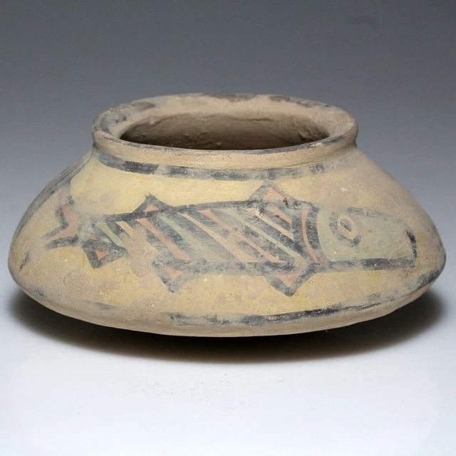 ANCIENT-INDUS VALLEY TERRACOTTA pot with paints-circa 1900-1000 BC EUR ...
