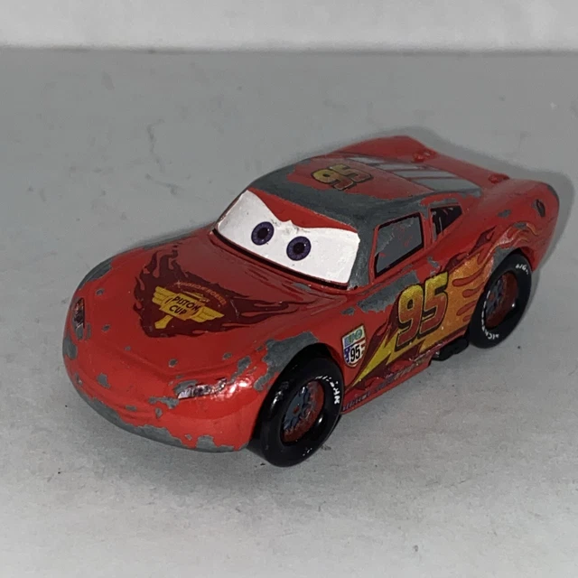 MATTEL DISNEY PIXAR Cars - Lightning McQueen Miniature Car Bundle ...