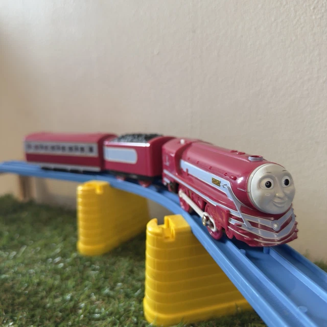 TOMY PLARAIL TRACKMASTER Streamlined Caitlin Thomas The Tank Engine ...