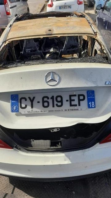 GRILLE DE PARE choc MERCEDES CLASSE CLA 117 A1178852322 EUR 40,00 ...