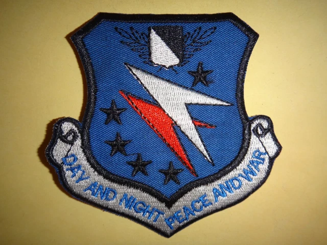 VIETNAM GUERRE USAF 14th Air Commando Aile " Jour Et Nuit - Paix ...