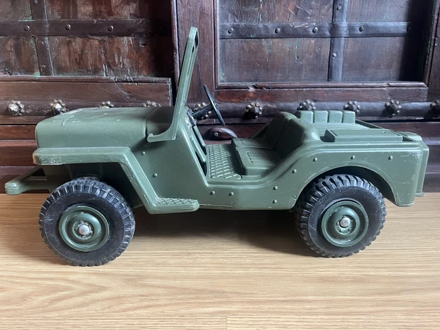 VINTAGE ACTION MAN Jeep Palitoy Hasbro 1975 Pawtucket R.i. 140199 £35. ...