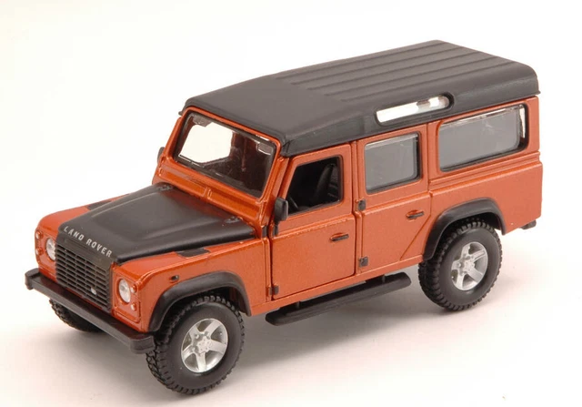 LAND ROVER DEFENDER 110 Copper Metallic/Black 1:3 2 Model 43029 Bburago ...