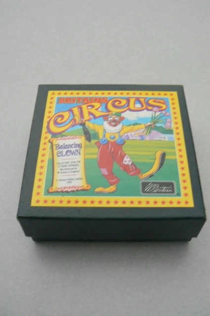 BRITAINS 8667 CIRCUS Balancing Clown Metal Civilian Figure Set: Boxset ...