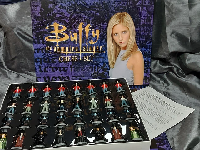 BUFFY THE VAMPIRE Slayer Chess Set, Complete Collectable 2000 (W) £30. ...