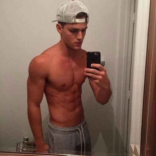 Shirtless Male Beefcake Muscular Hunk Frat Jock Dude Photo 4x6 D1223 4