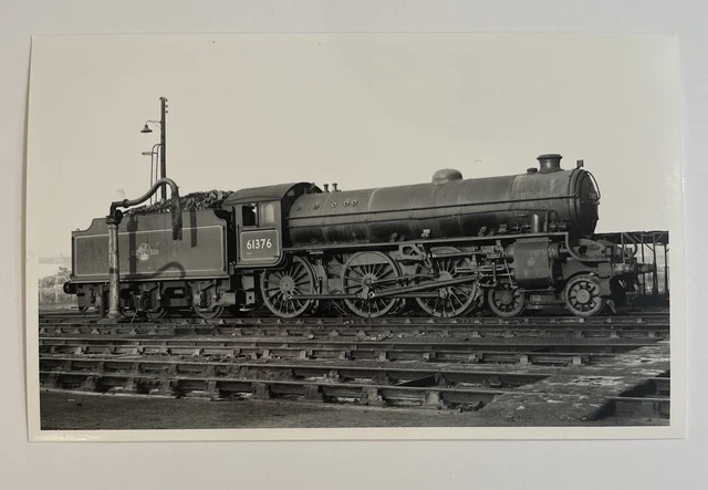 LNER RAILWAY LOCOMOTIVE Photograph - 61376 Leicester Station- E285 £2. ...